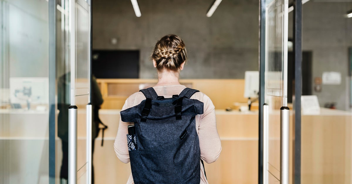 So Close, Yet So Far: Avoidant Personality Disorder | Psych Central