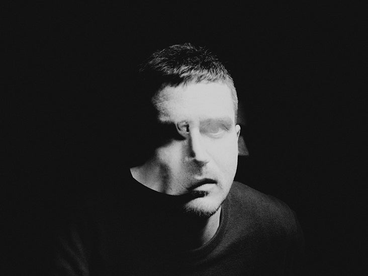 7 Signs You May Have Schizoid Personality Disorder (and Helpful Tips)
