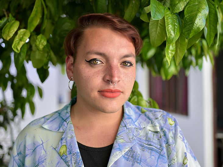 Genderqueer: Definition, Sexuality, Pronouns, Nonbinary, and More