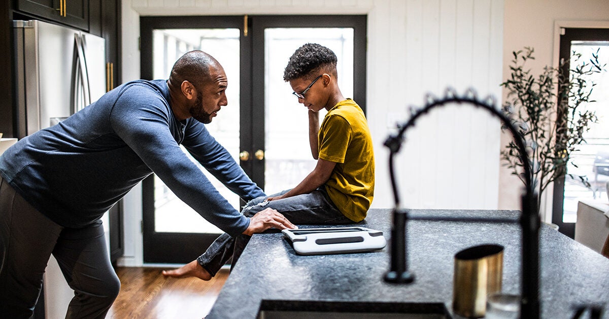 Negative Parenting Styles: Signs and Effects on Kids | Psych Central