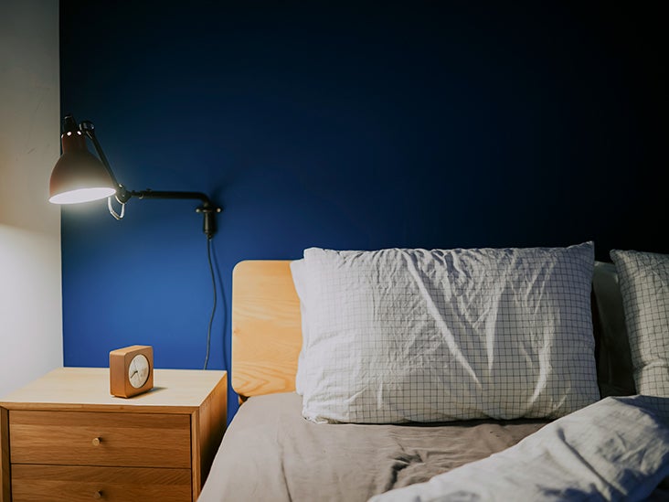 How to Sleep When Anxiety Is Keeping You Awake: 5 Tips