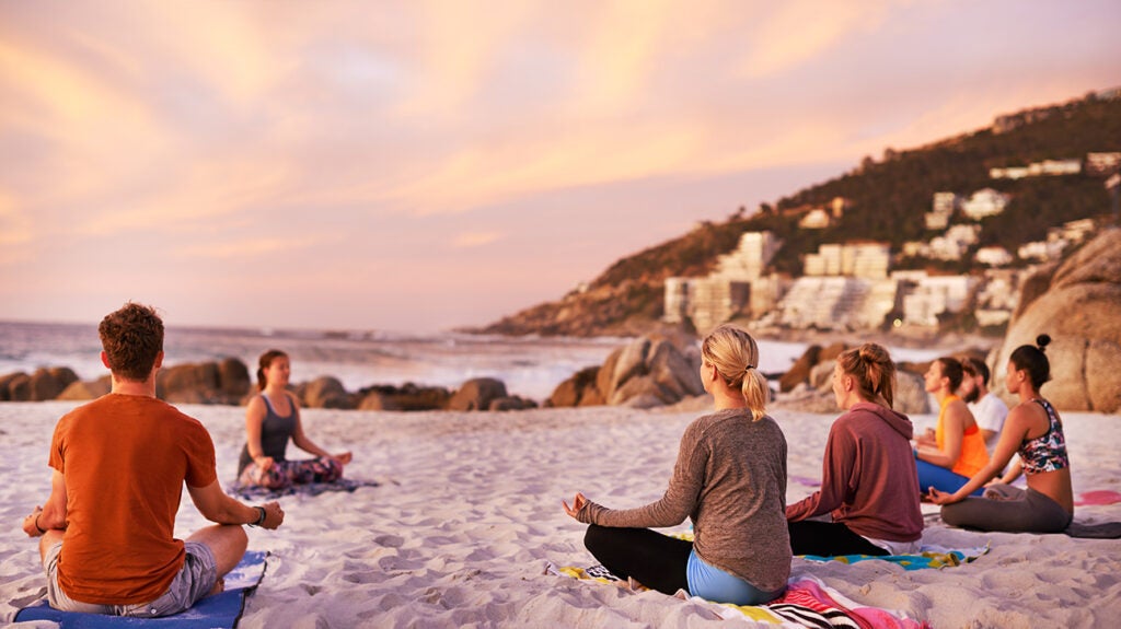 Meditation Retreats: Benefits, Cost, and How to Prepare