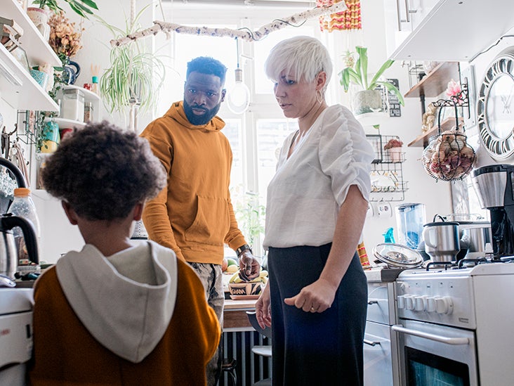 This is How to Deal with Manipulative Child Behaviors | Psych Central